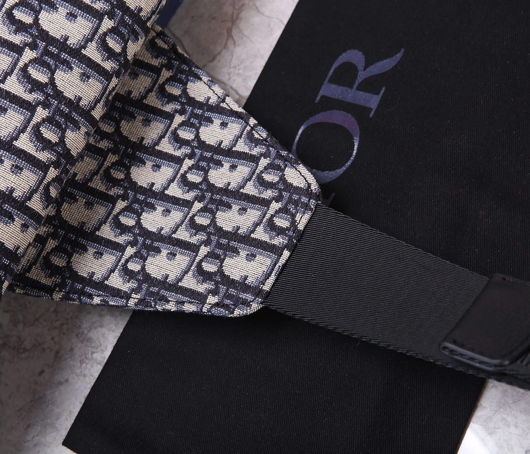 Factory-made Christian Dior Saddle bags