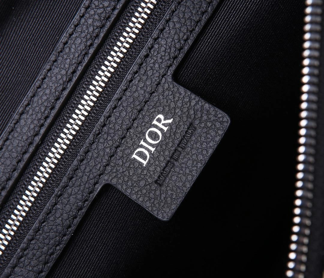 Factory-made Christian Dior Saddle bags
