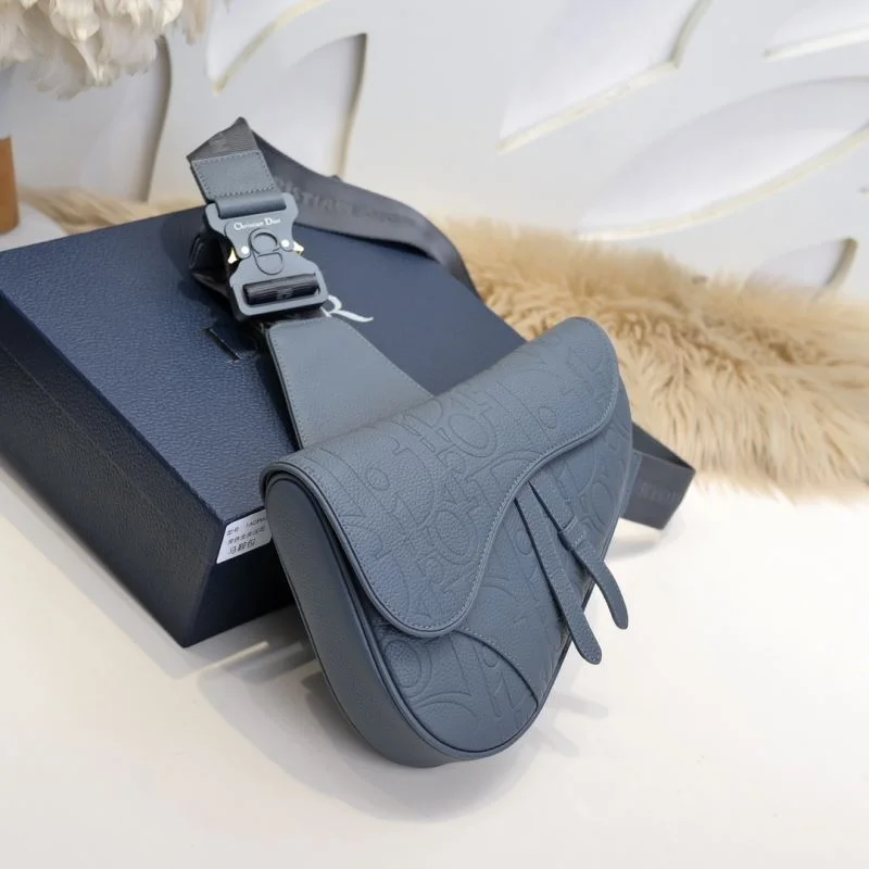 Top match Christian Dior Saddle bags