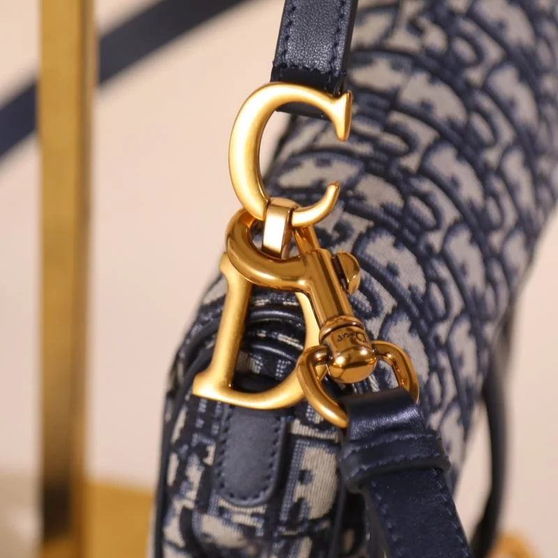 Low-cost Christian Dior Saddle bags