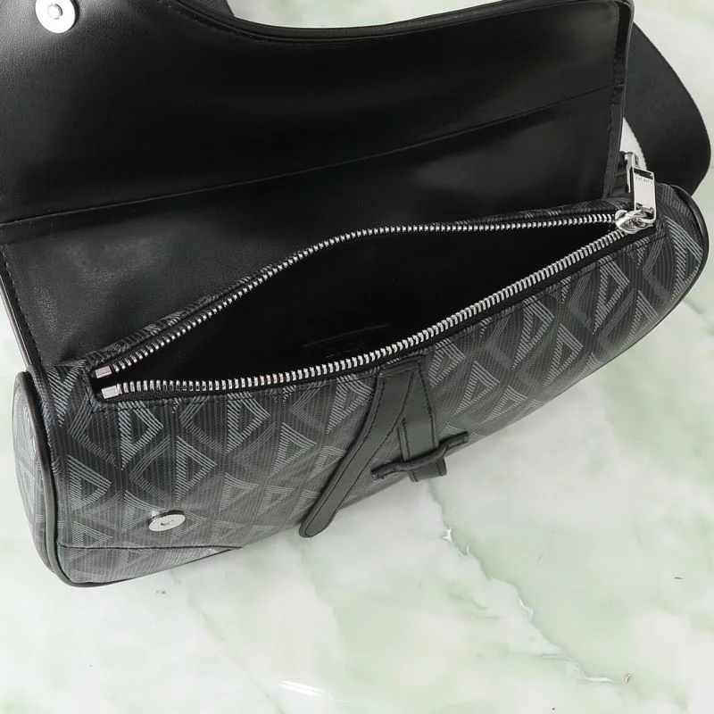 Brand-authenticated Christian Dior Saddle bags