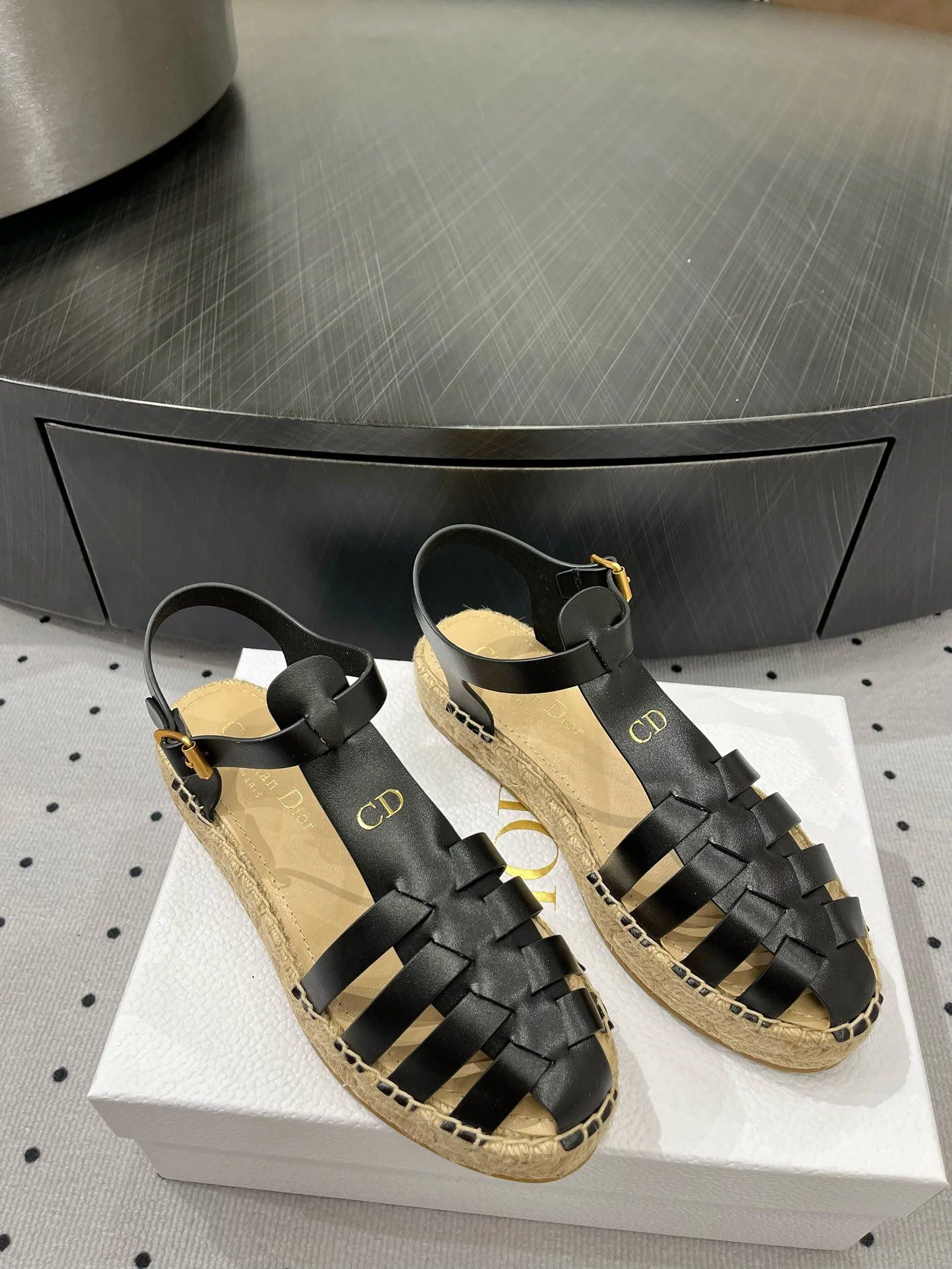 Top match Christian Dior Sandals