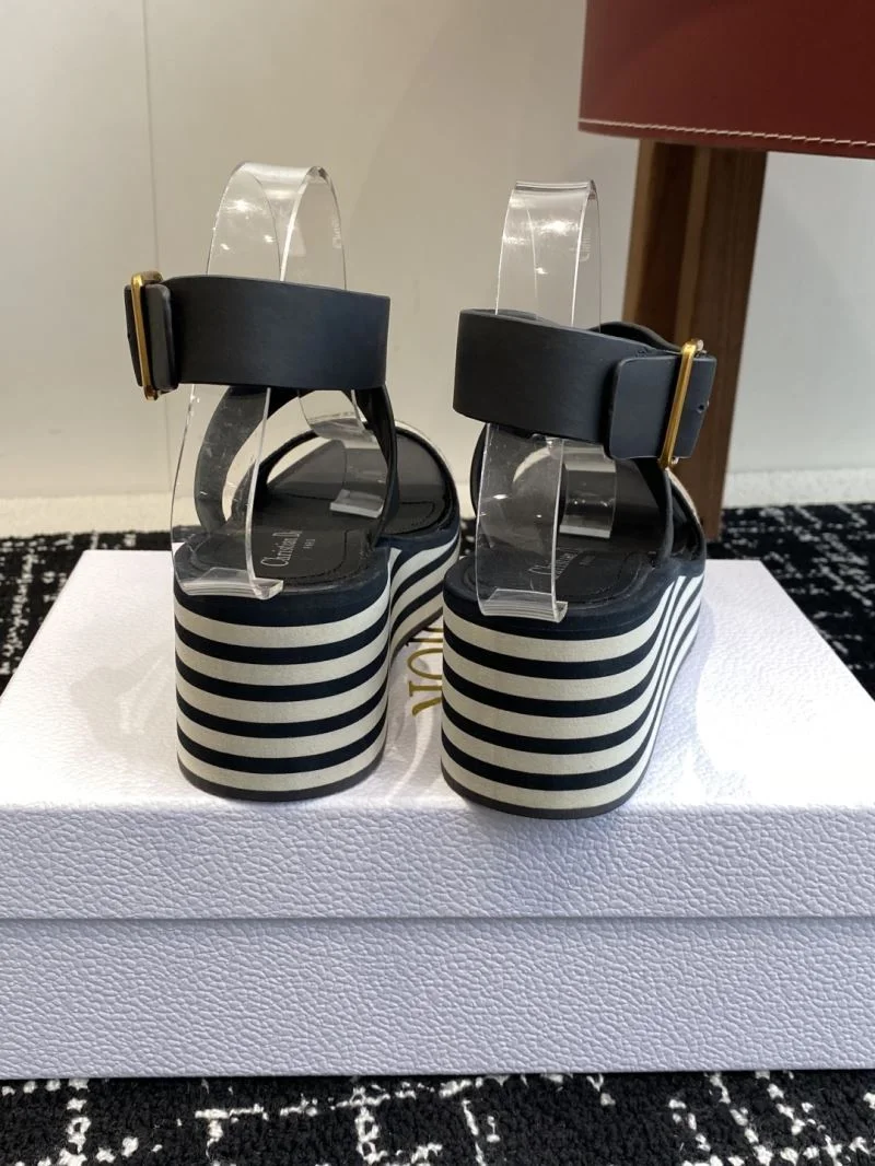 Top match Christian Dior Sandals