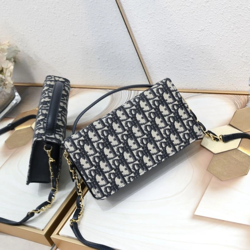 Accurate model Christian Dior Satchel Bags
