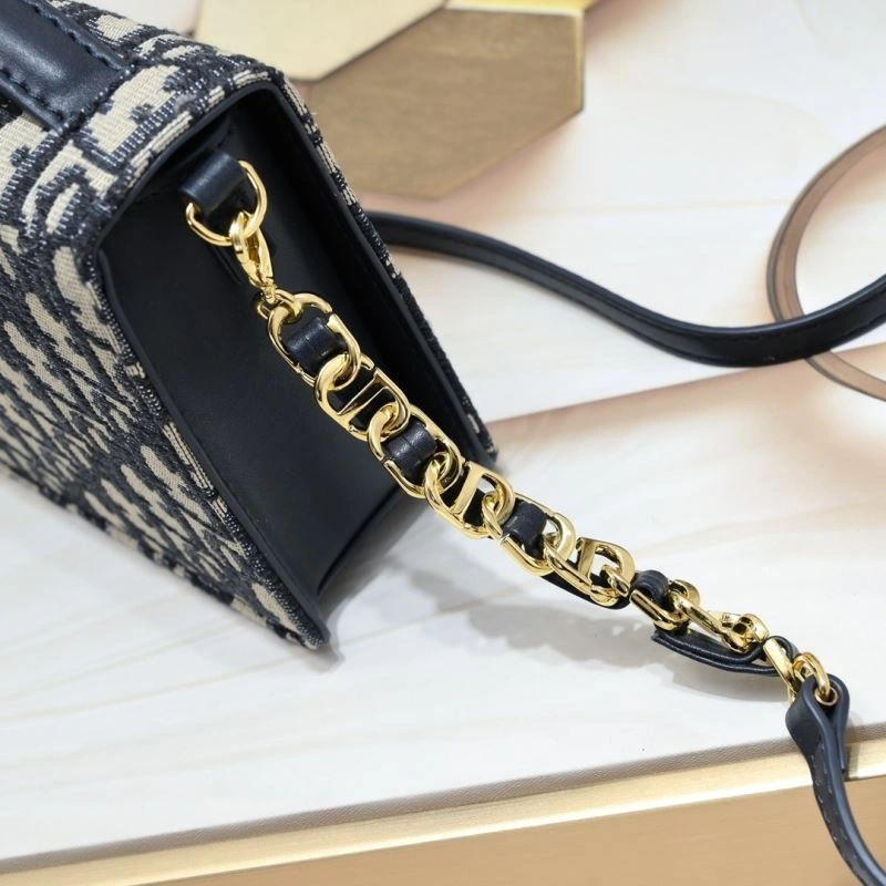 Accurate model Christian Dior Satchel Bags