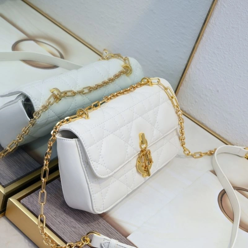 Accurate model Christian Dior Satchel Bags