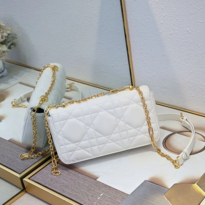 Accurate model Christian Dior Satchel Bags