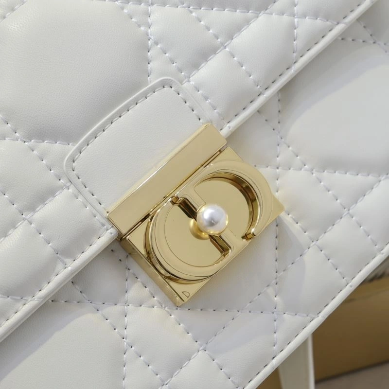 Accurate model Christian Dior Satchel Bags