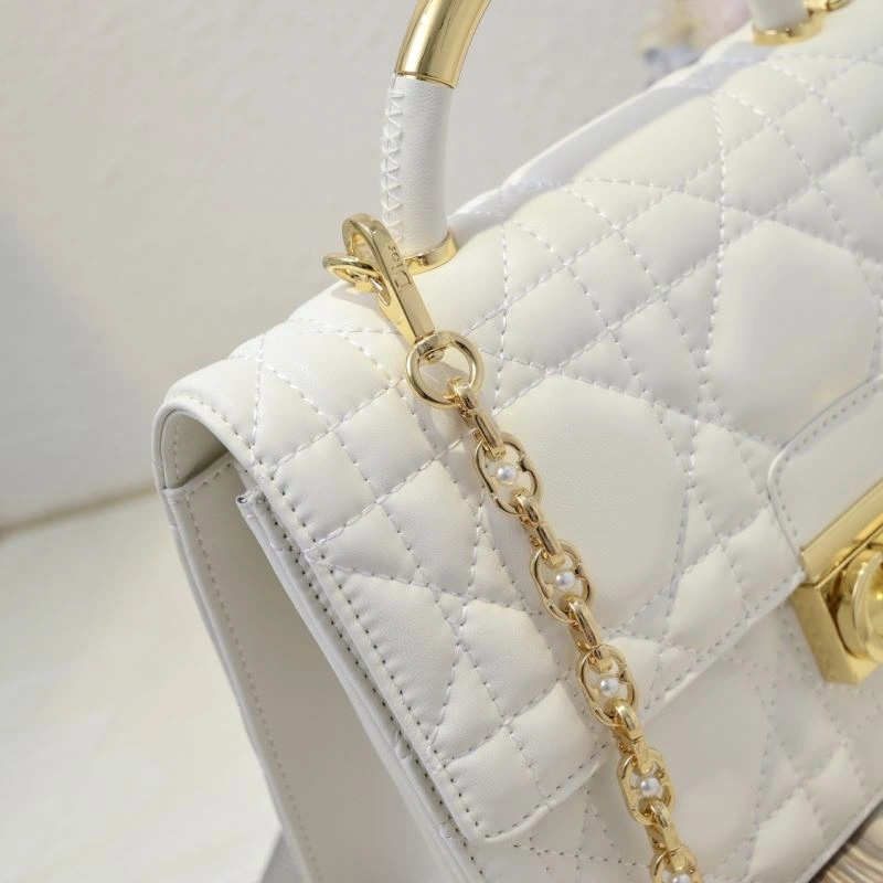 Accurate model Christian Dior Satchel Bags