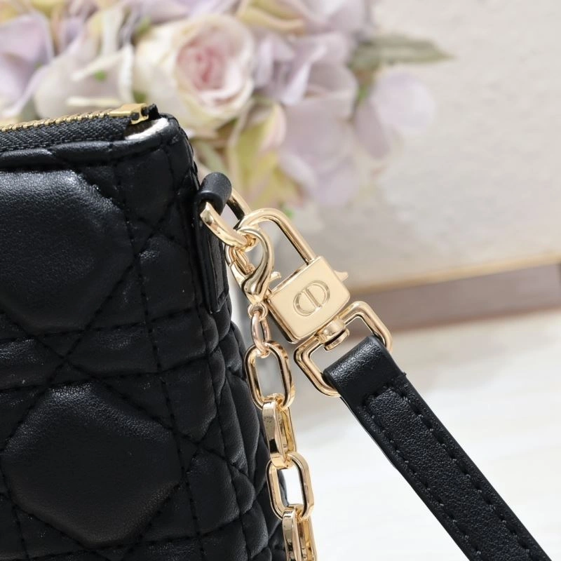 Accurate model Christian Dior Satchel Bags