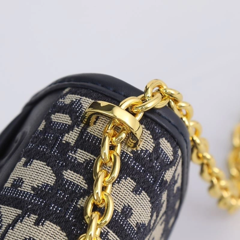 Accurate model Christian Dior Satchel Bags