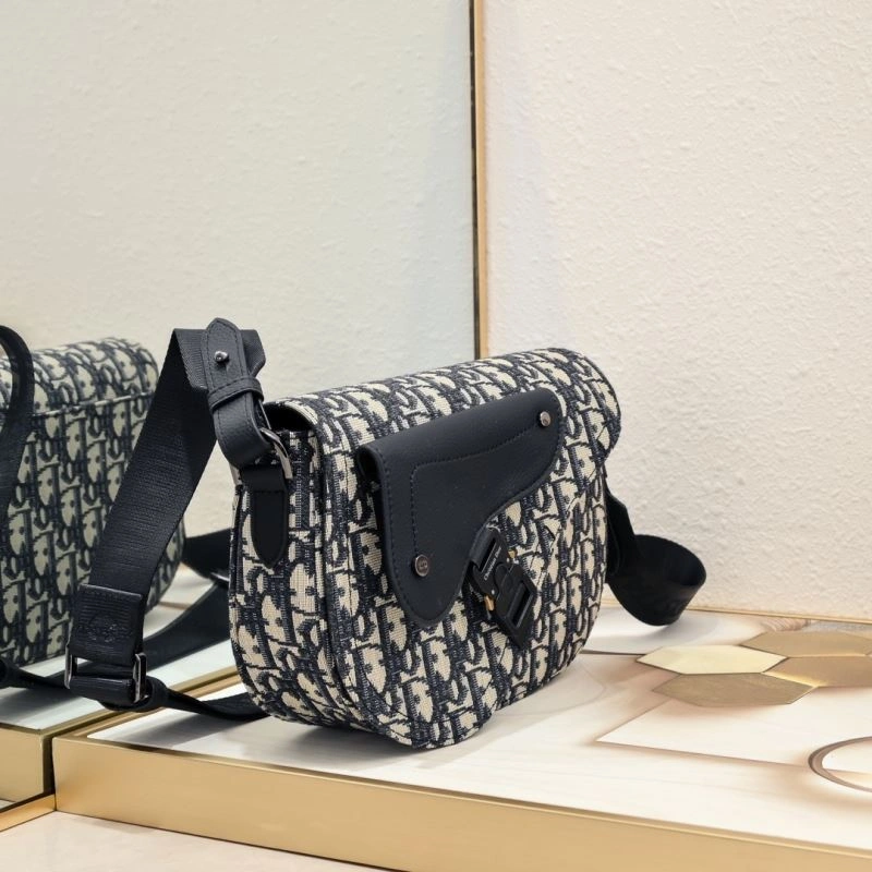 Accurate model Christian Dior Satchel Bags