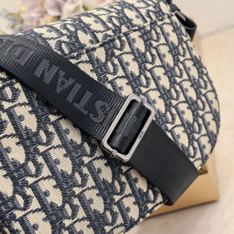 Accurate model Christian Dior Satchel Bags