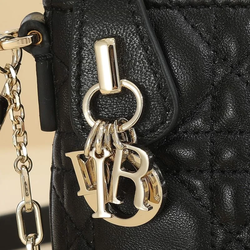 Top match Christian Dior Satchel Bags