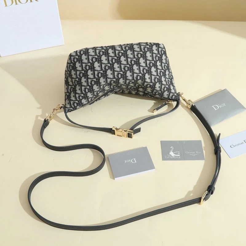 Accurate model Christian Dior Satchel Bags
