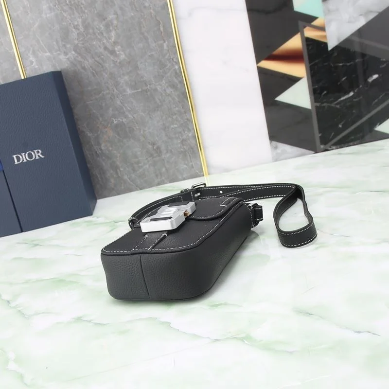 Accurate model Christian Dior Satchel Bags