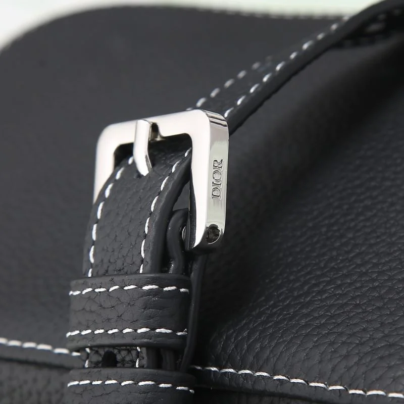 Accurate model Christian Dior Satchel Bags