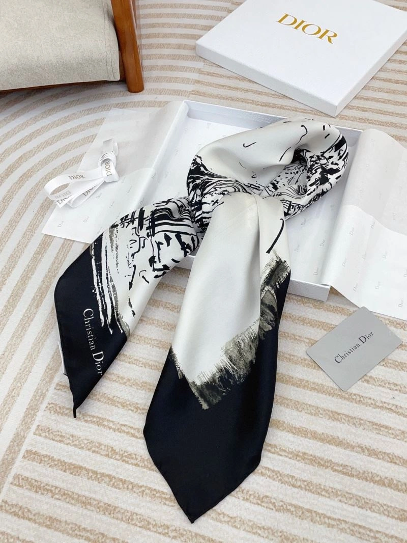 Low-cost Christian Dior Scarf