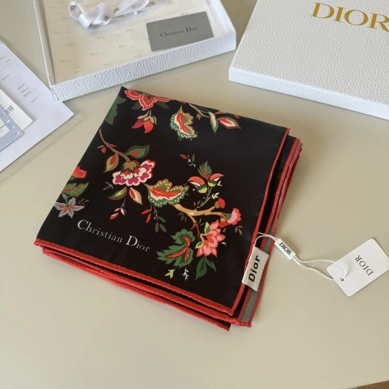 Indistinguishable Christian Dior Scarf