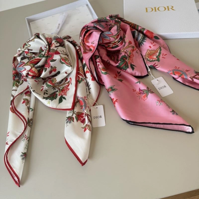 Top mirror Christian Dior Scarf