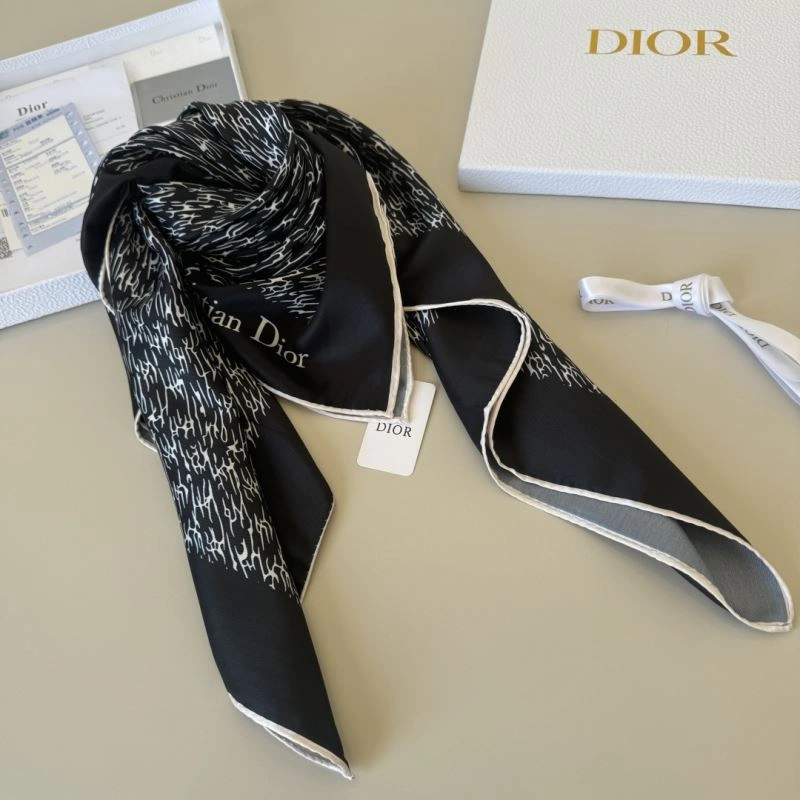 Value-priced Christian Dior Scarf