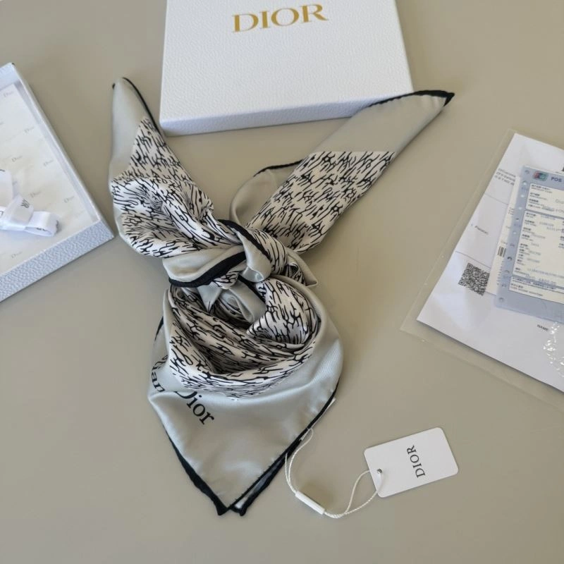 Indistinguishable Christian Dior Scarf