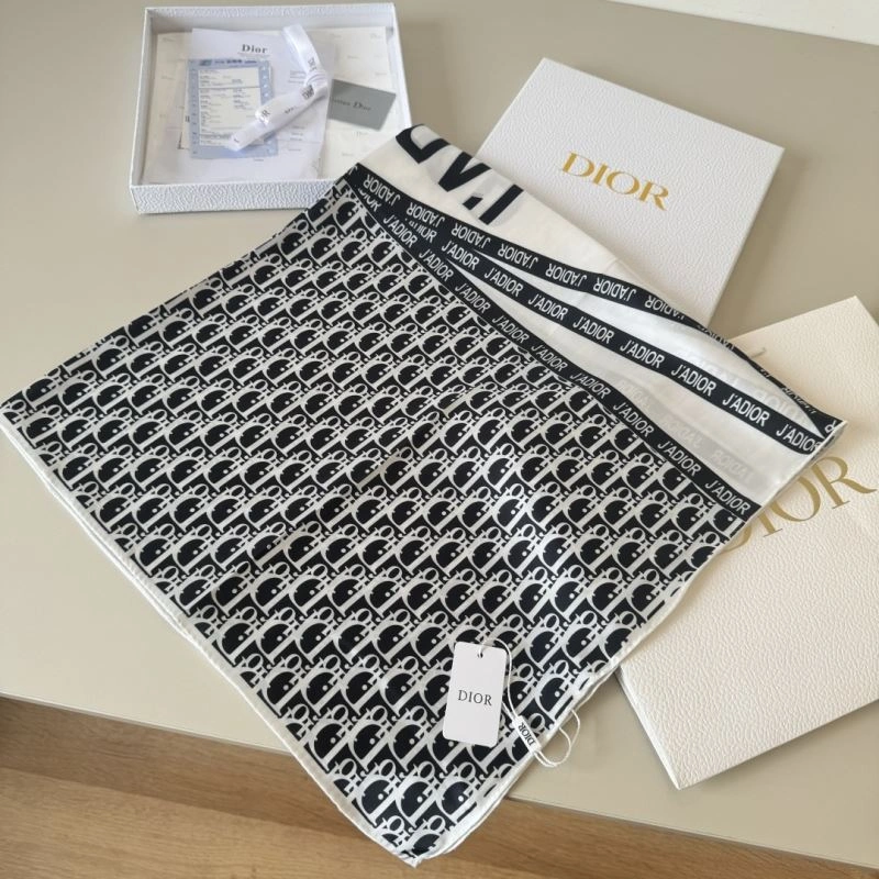 Bargain Christian Dior Scarf