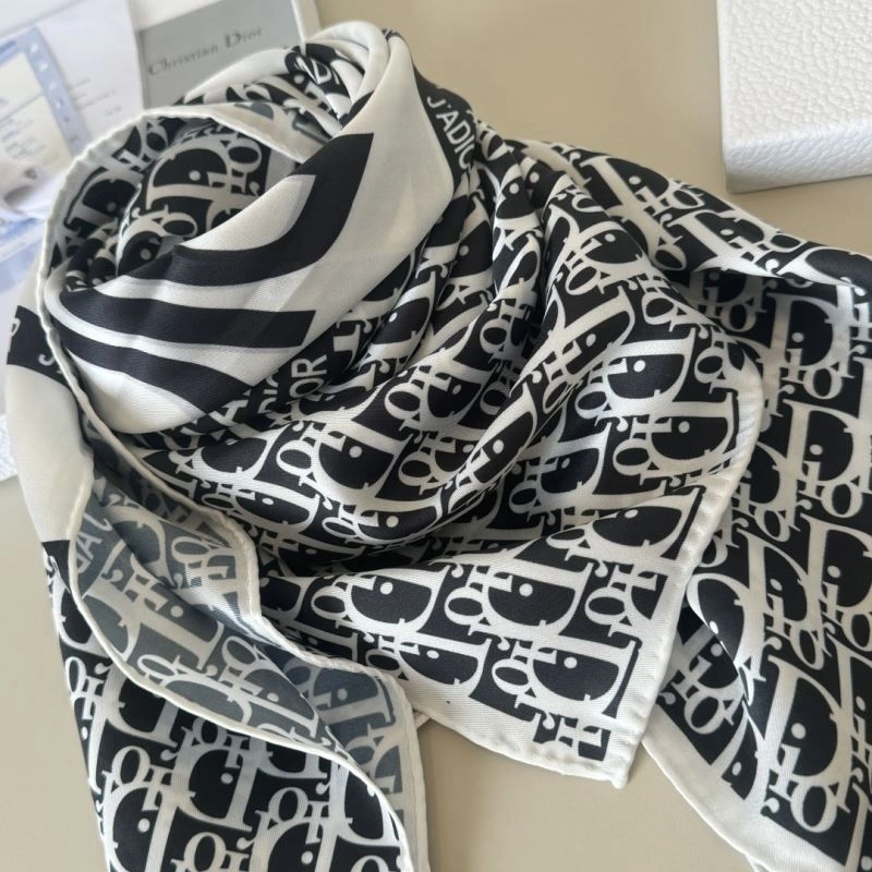 Bargain Christian Dior Scarf