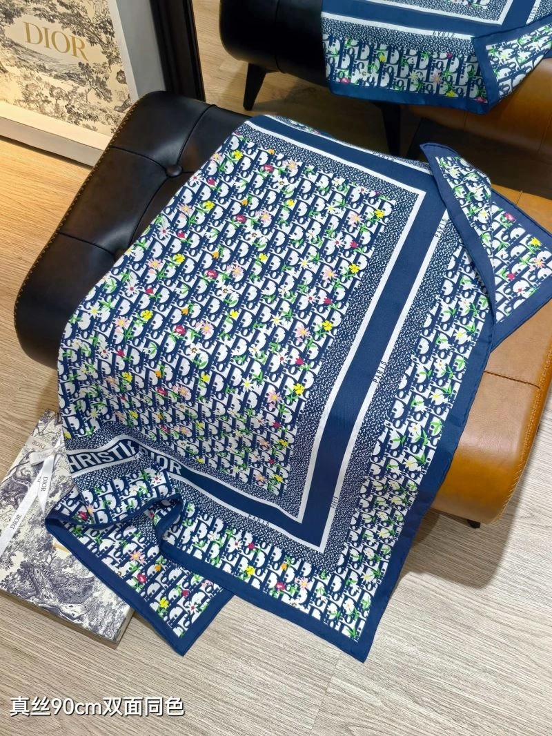 Value-priced Christian Dior Scarf