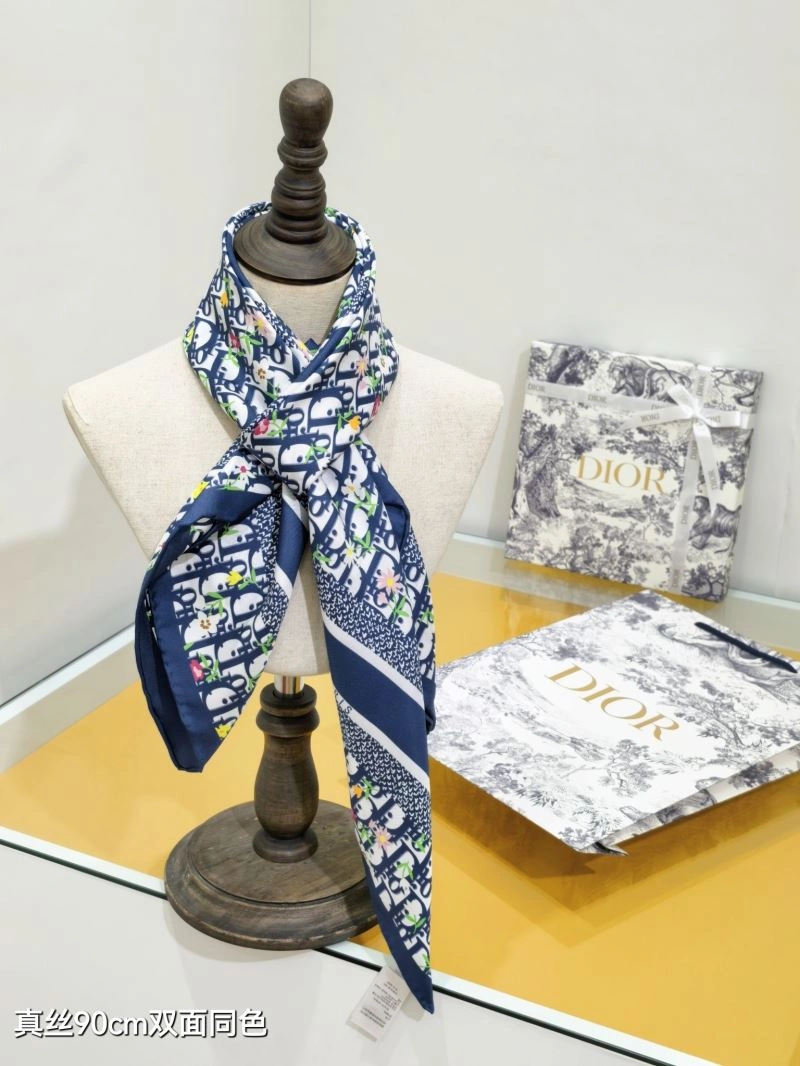 Value-priced Christian Dior Scarf