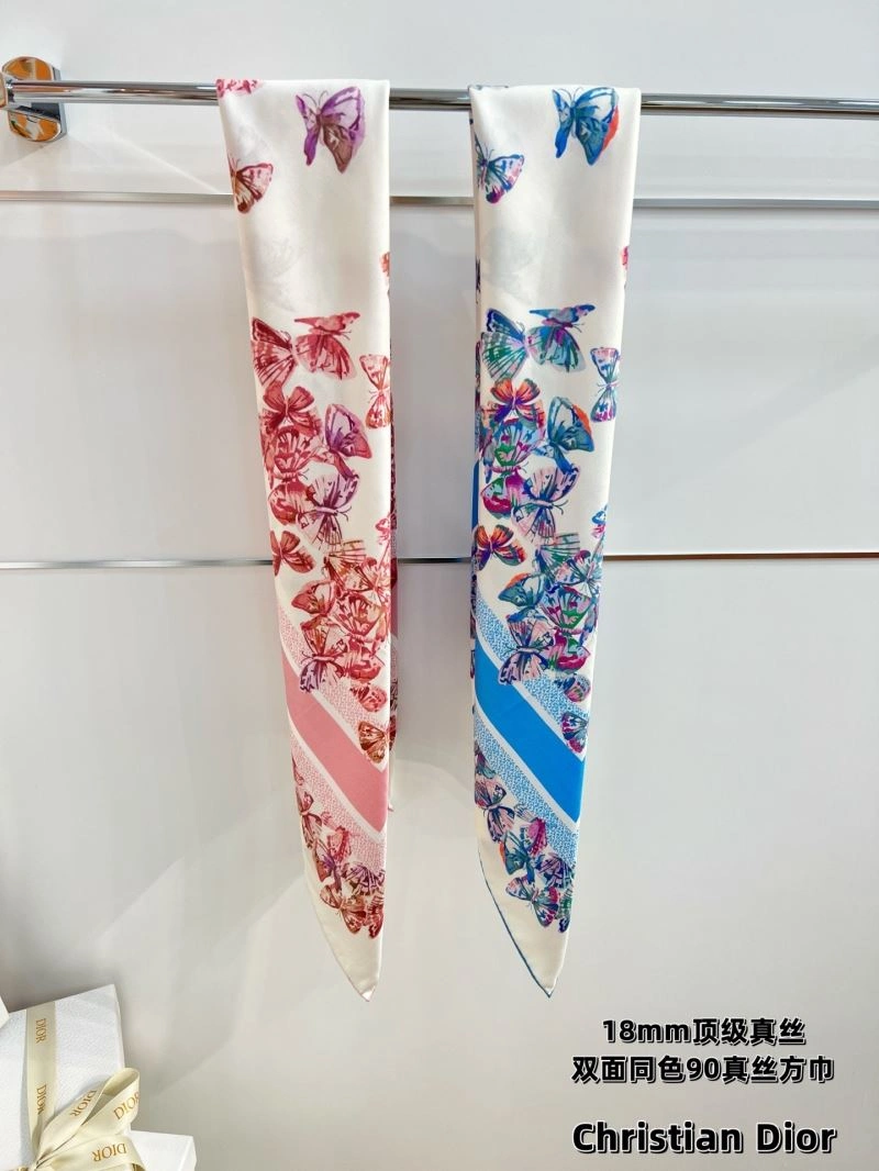 Top match Christian Dior Scarf