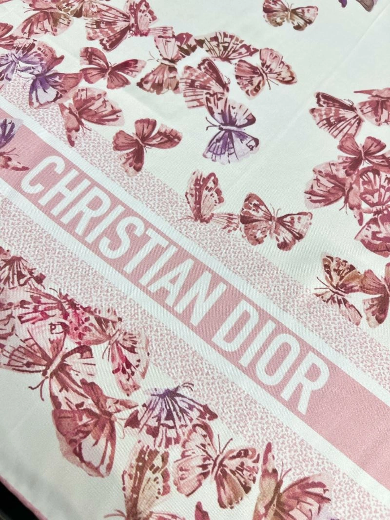 Top match Christian Dior Scarf