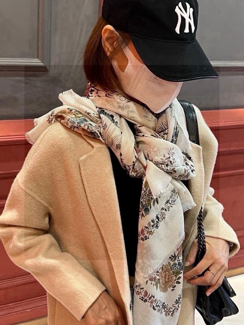 High fidelity Christian Dior Scarf