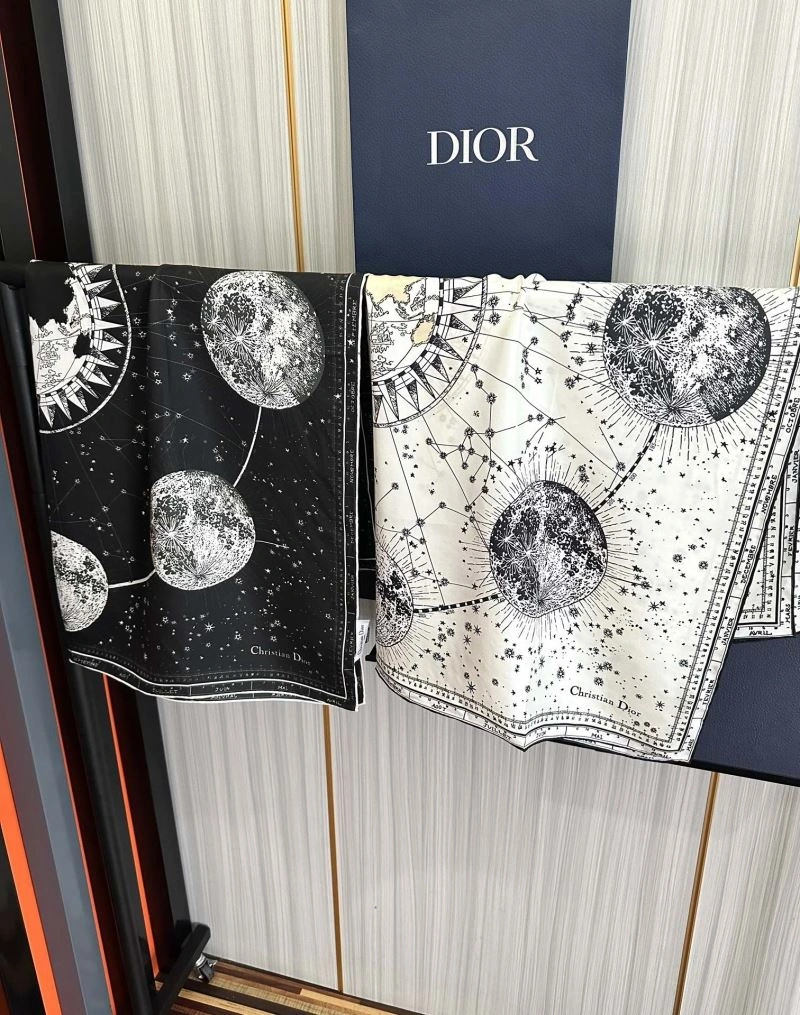 Inexpensive Christian Dior Scarf