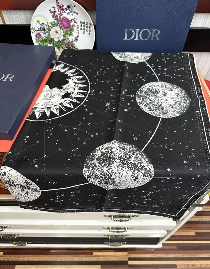 Inexpensive Christian Dior Scarf