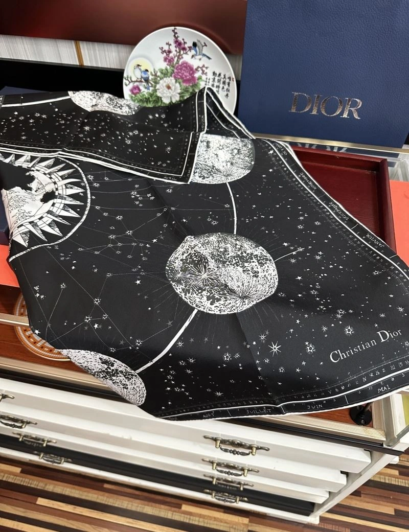 Inexpensive Christian Dior Scarf