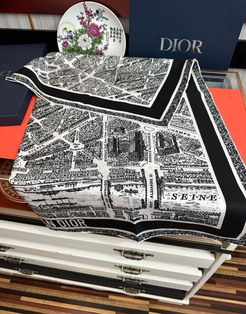 Value-priced Christian Dior Scarf