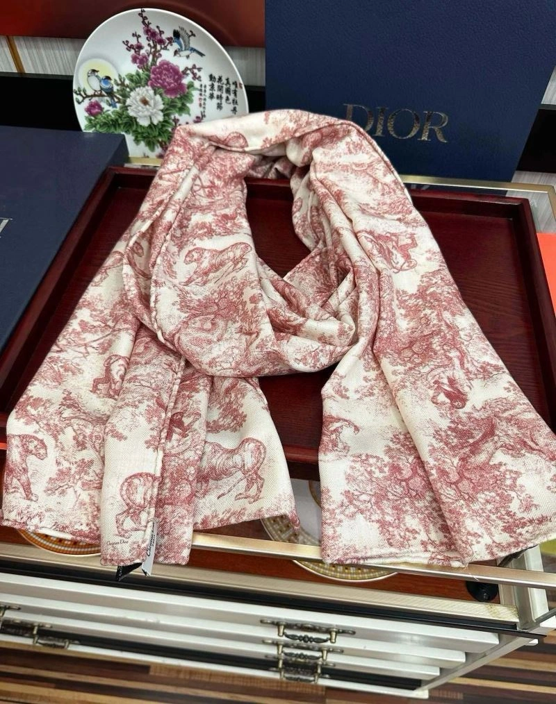Indistinguishable Christian Dior Scarf