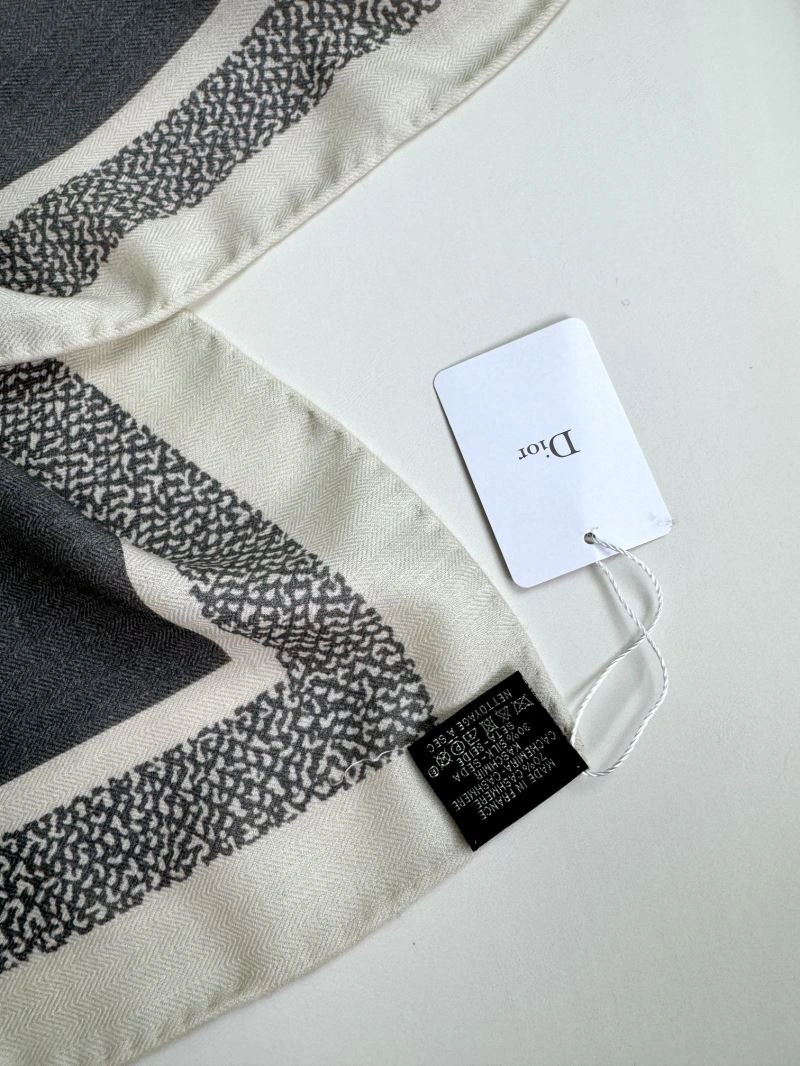 Bargain Christian Dior Scarf