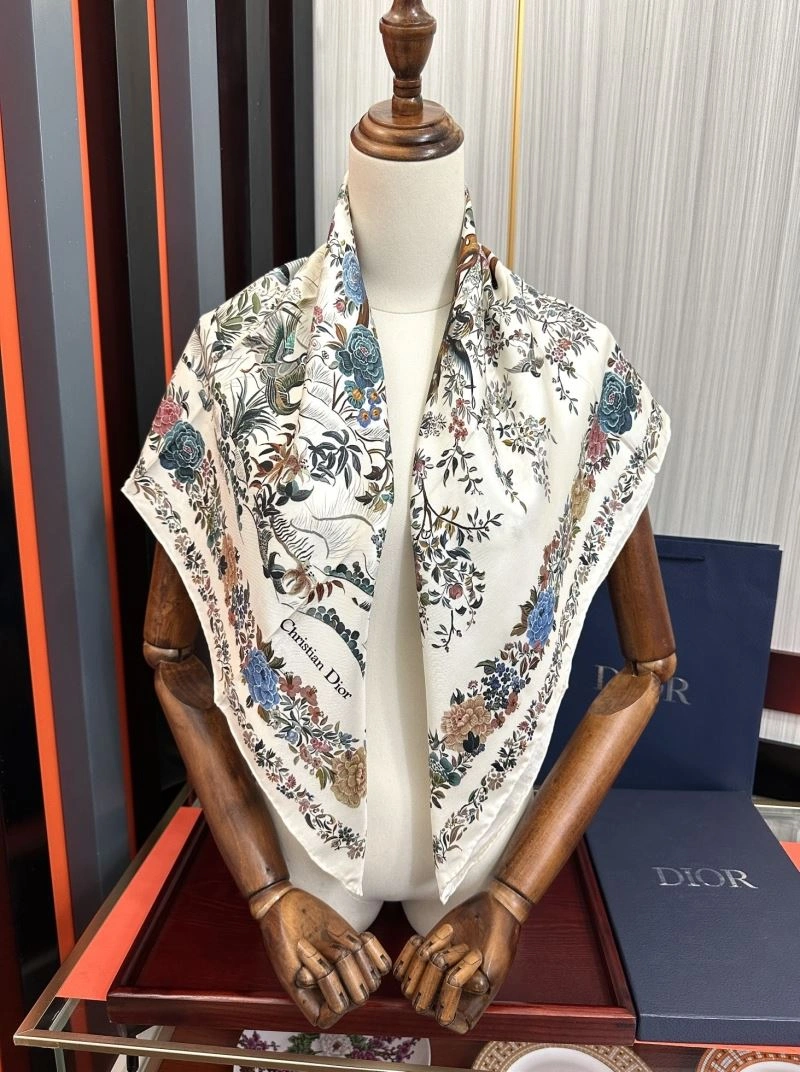 Accurate model Christian Dior Scarf