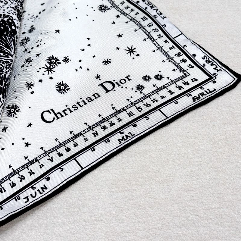 Exact replica Christian Dior Scarf