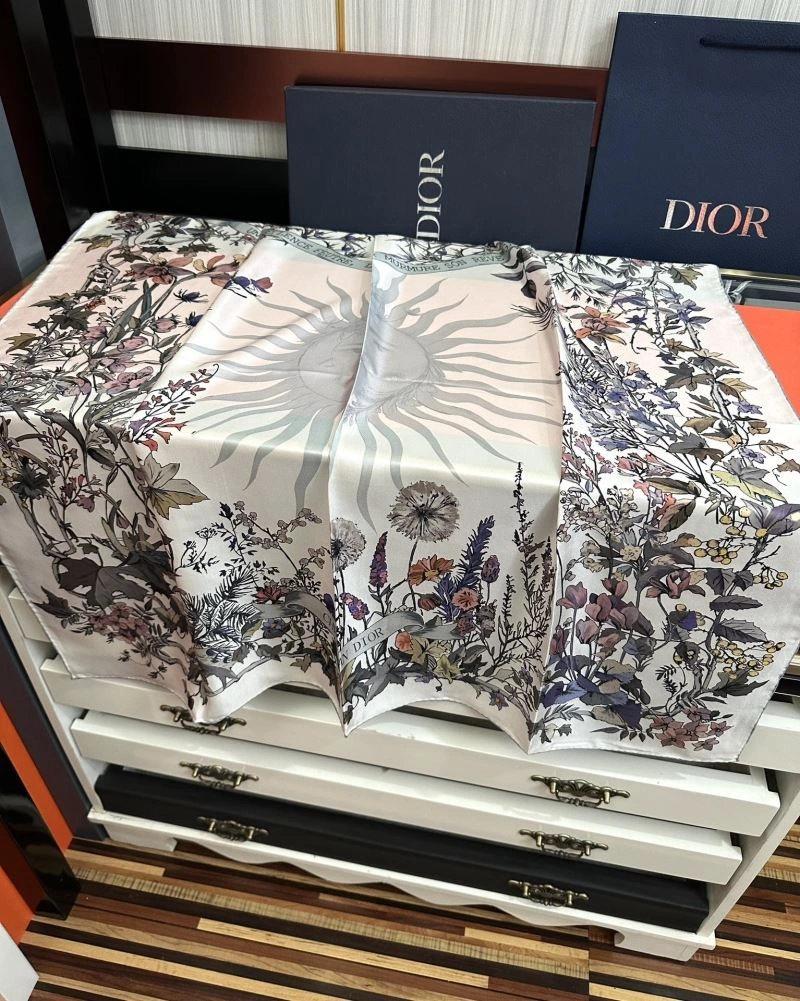 Indistinguishable Christian Dior Scarf