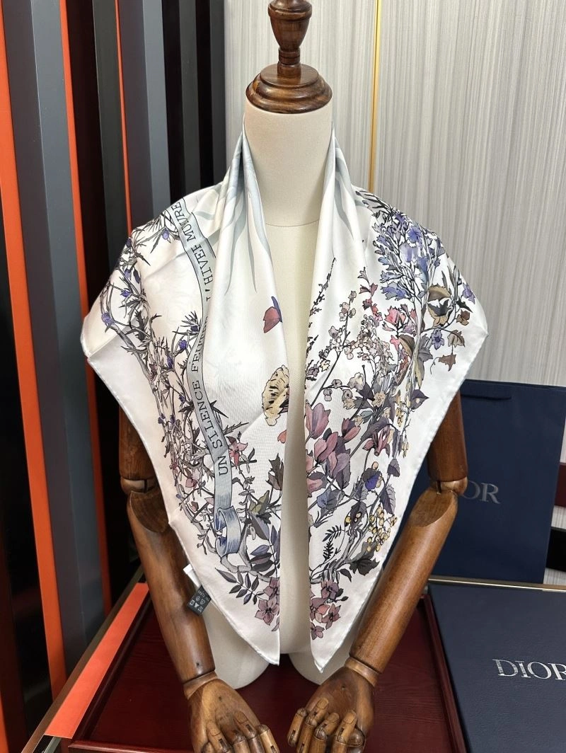 Indistinguishable Christian Dior Scarf