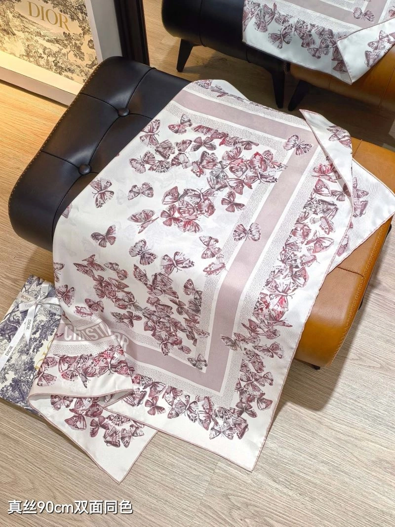 Value-priced Christian Dior Scarf