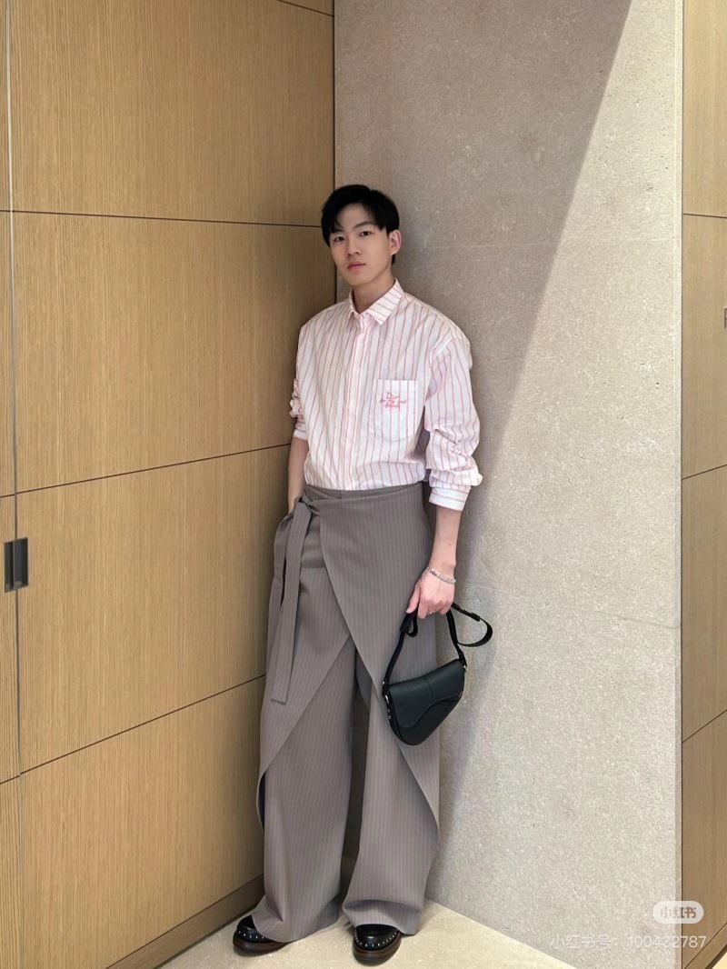 Accurate model Christian Dior Shirts