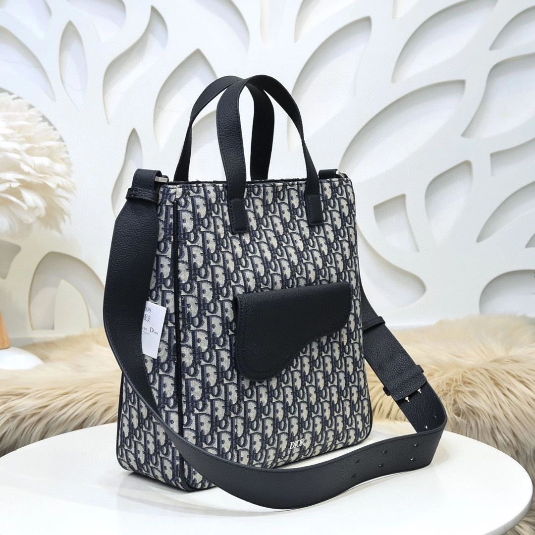 Exact replica Christian Dior Shopping Bags