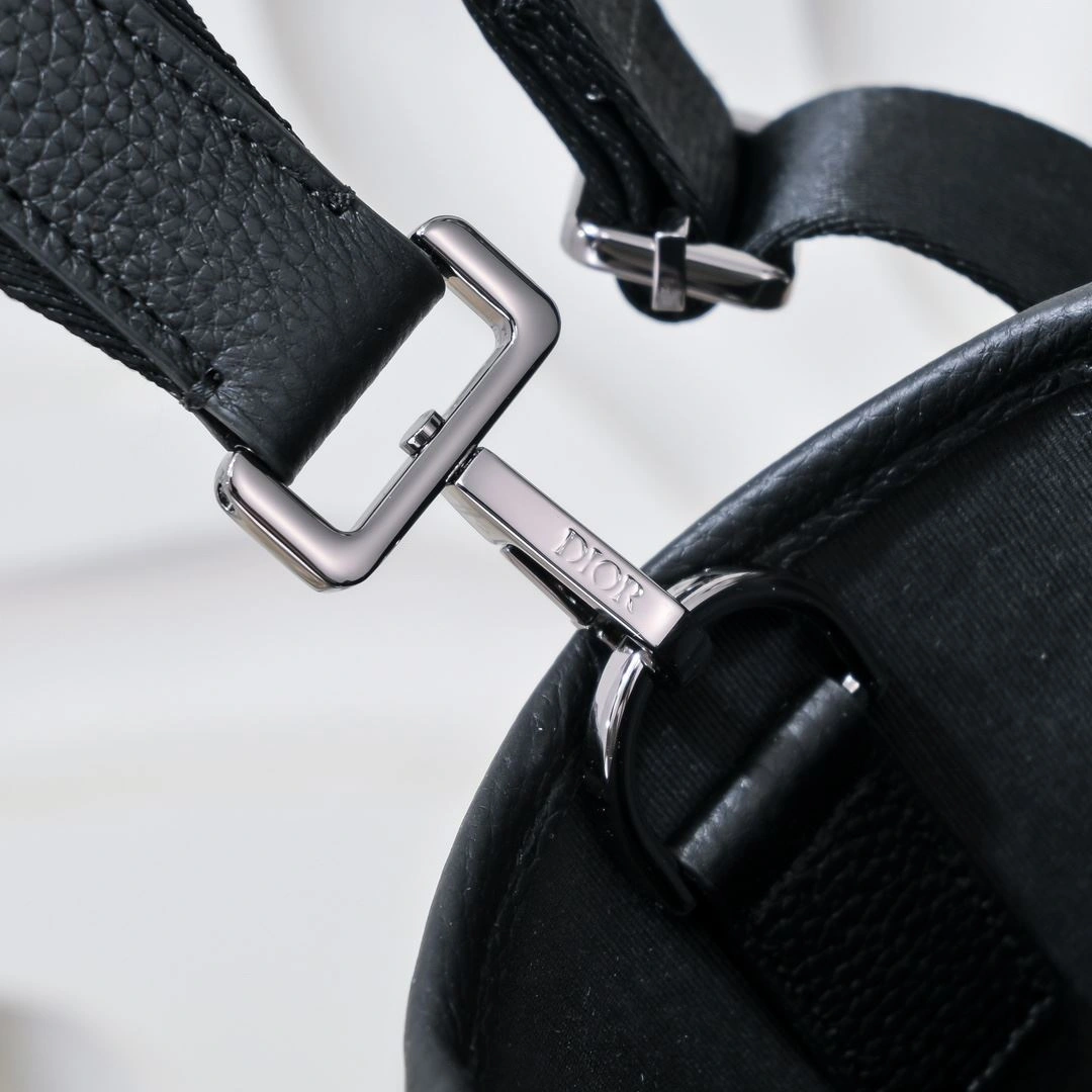 Official Christian Dior Shopping Bags
