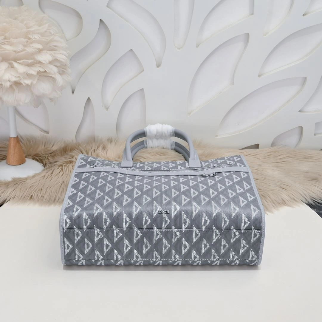 Economical Christian Dior Shopping Bags