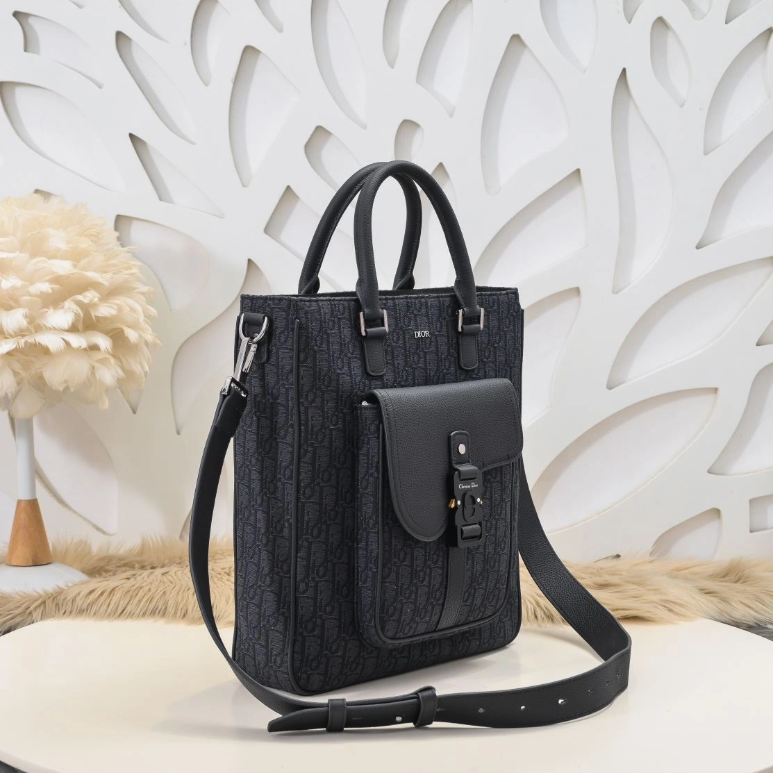 Bargain Christian Dior Shopping Bags