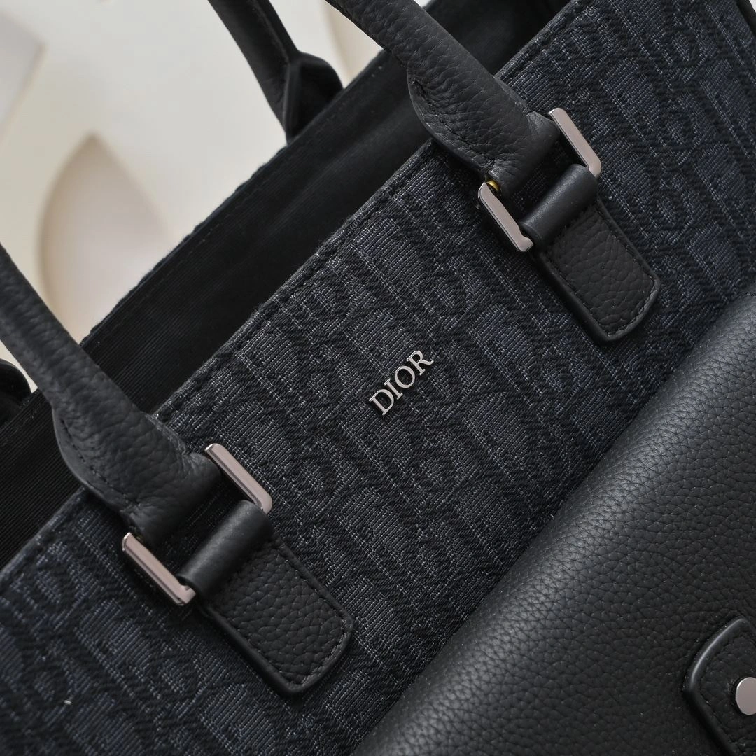 Bargain Christian Dior Shopping Bags